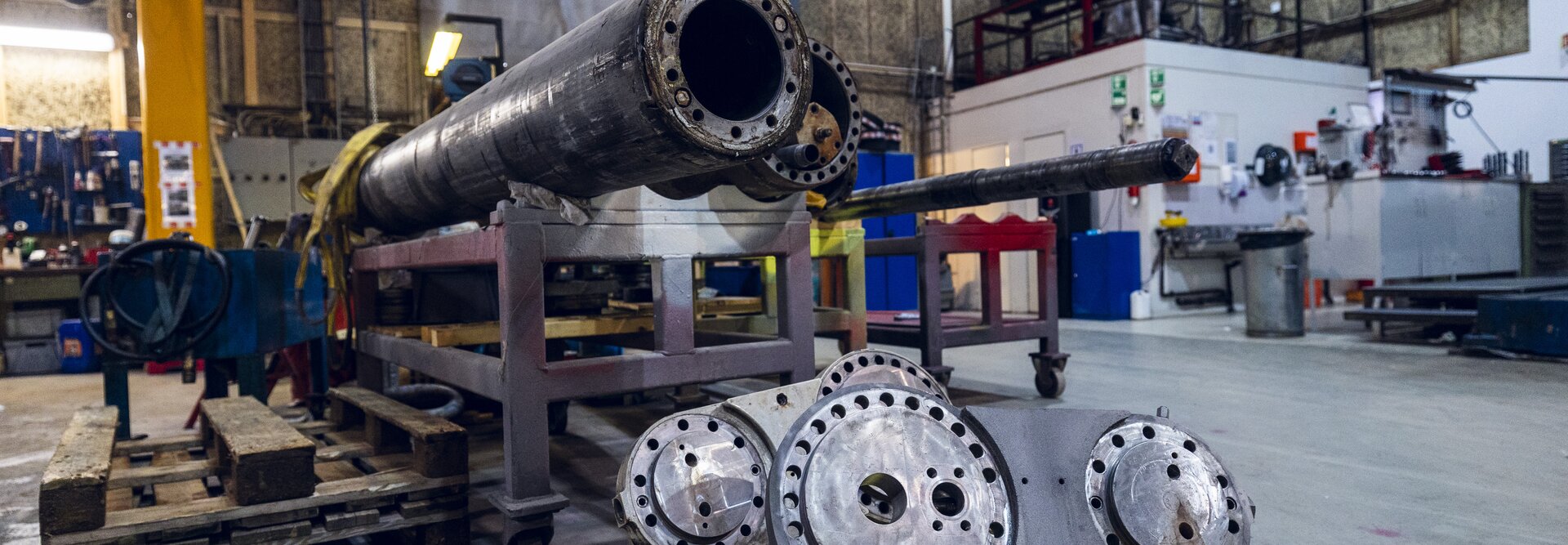 Cylinders for oil and gas - we tailor cylinders to your platform | Servi